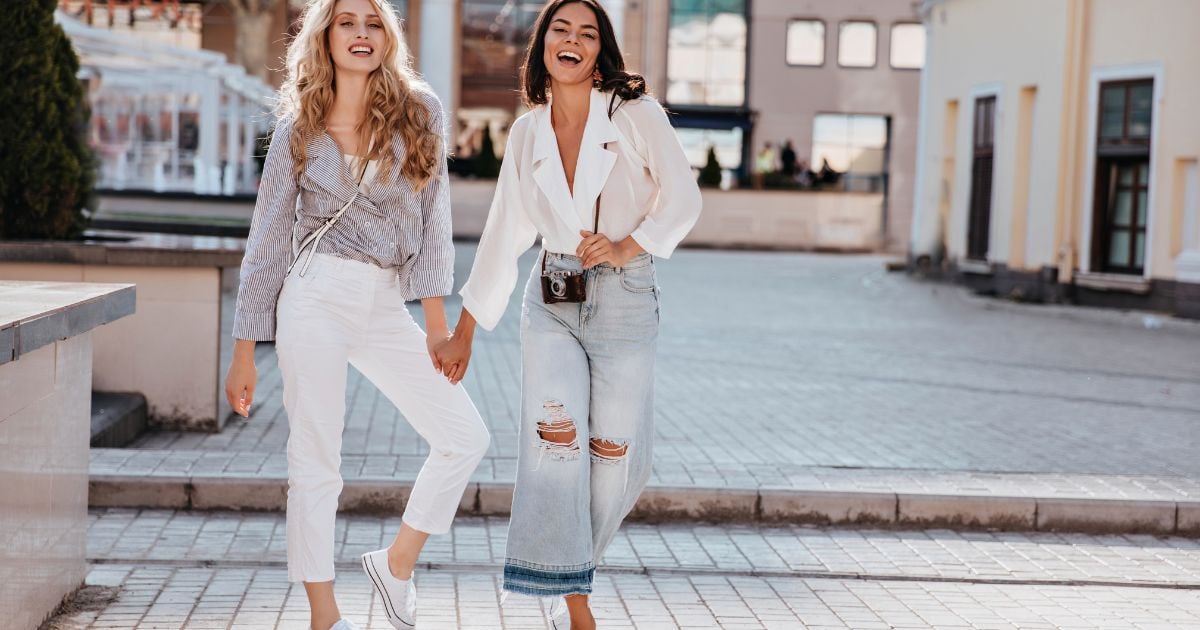 Most Flattering Styles For Rectangle Body Shape | What Is She Wearing