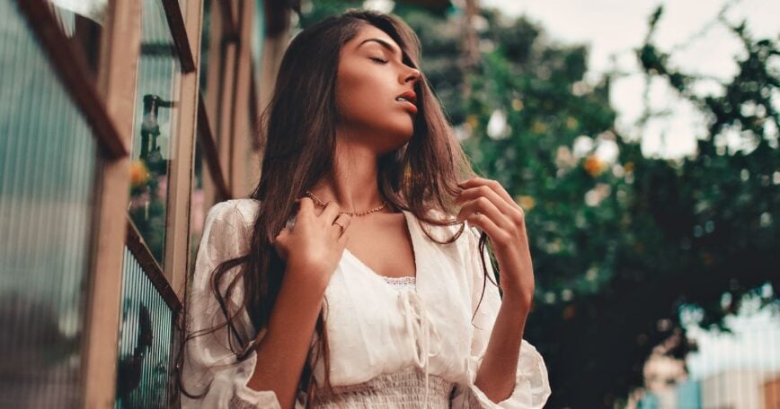 What Is She Wearing | Style Guides, Trend Reports, Outfit Ideas & More