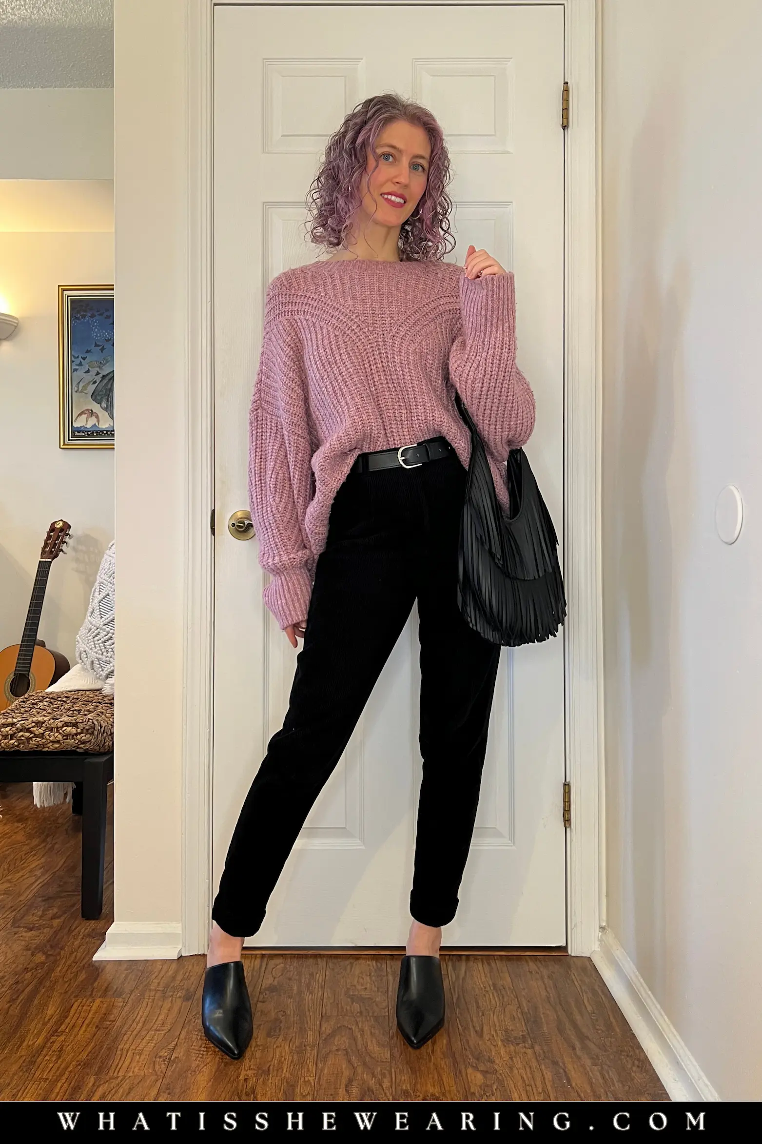How to Style an Oversized Sweater Without Looking Frumpy | What Is She ...